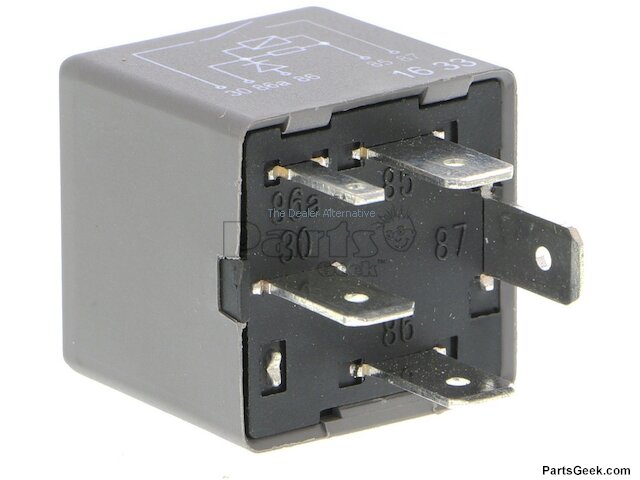 02 2002 Volkswagen Passat Relay - Body Electrical - APA/URO Parts, API ...