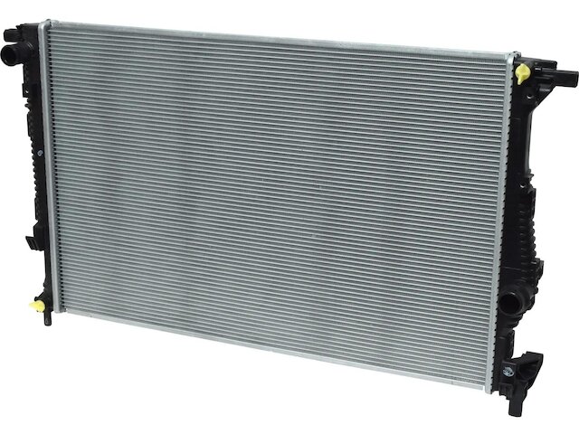 2019-2022 Jeep Cherokee Radiator - UAC RA 13770C - PartsGeek.com